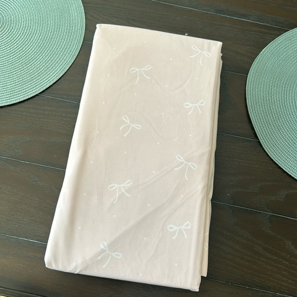 Rachel Zoe | Bedding | Rachel Zoe Full Size Pink Bow Sheets | Poshmark